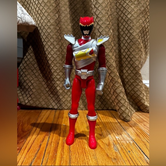 Bandai Namco | Toys | Power Rangers Dino Charge Red Ranger Action ...